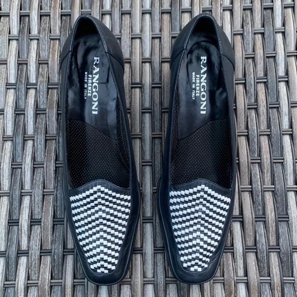 Rangoni | Shoes | Rangoni Firenzi Navy Blue Leather Pumps With Navy And ...